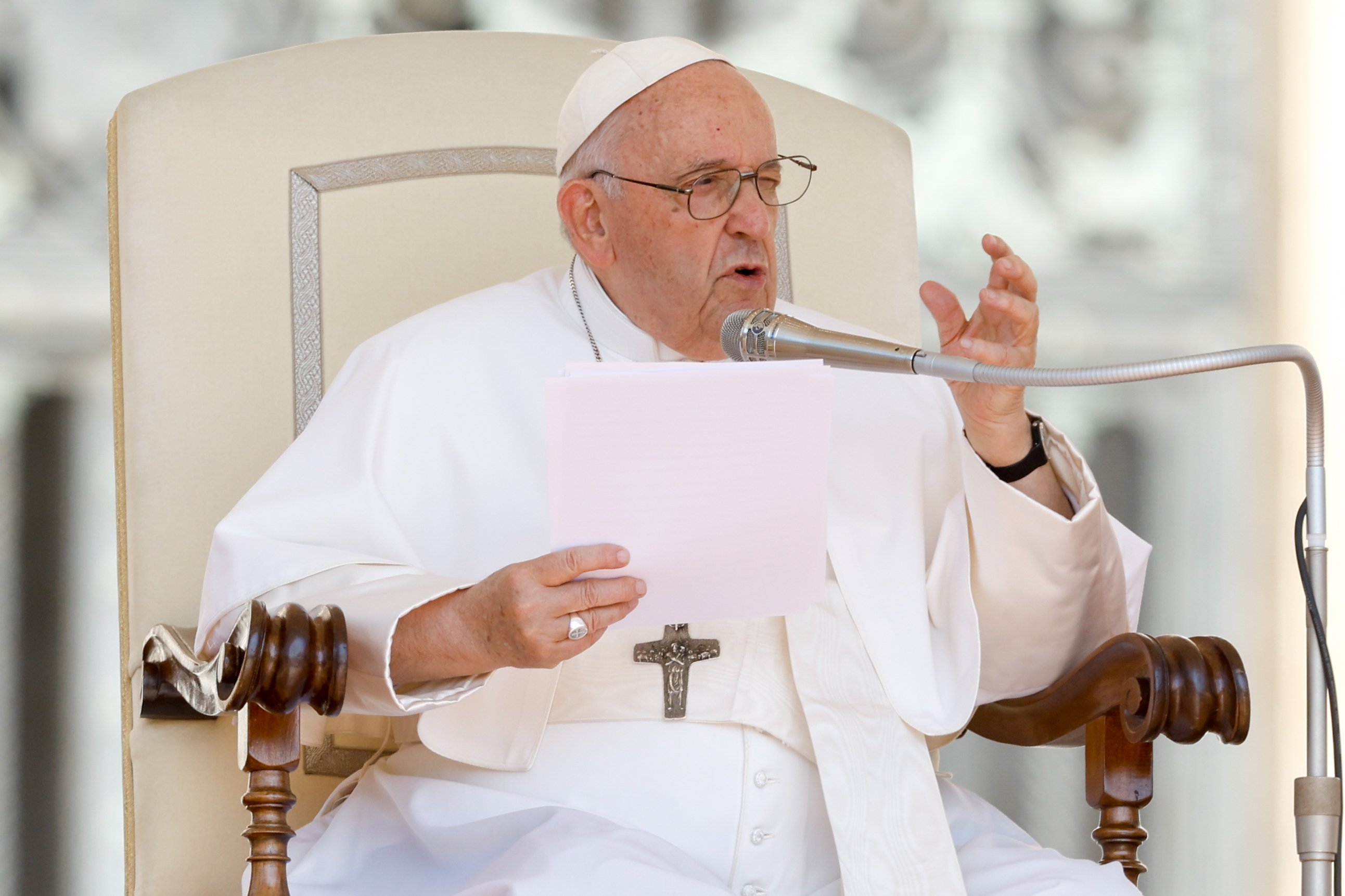 St. Thérèse teaches simplicity, love, trust, pope says in document ...