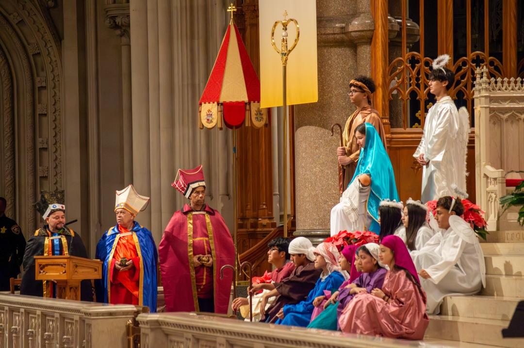 Sights & Sounds: Navidad Latina fills cathedral with Spanish Christmas ...